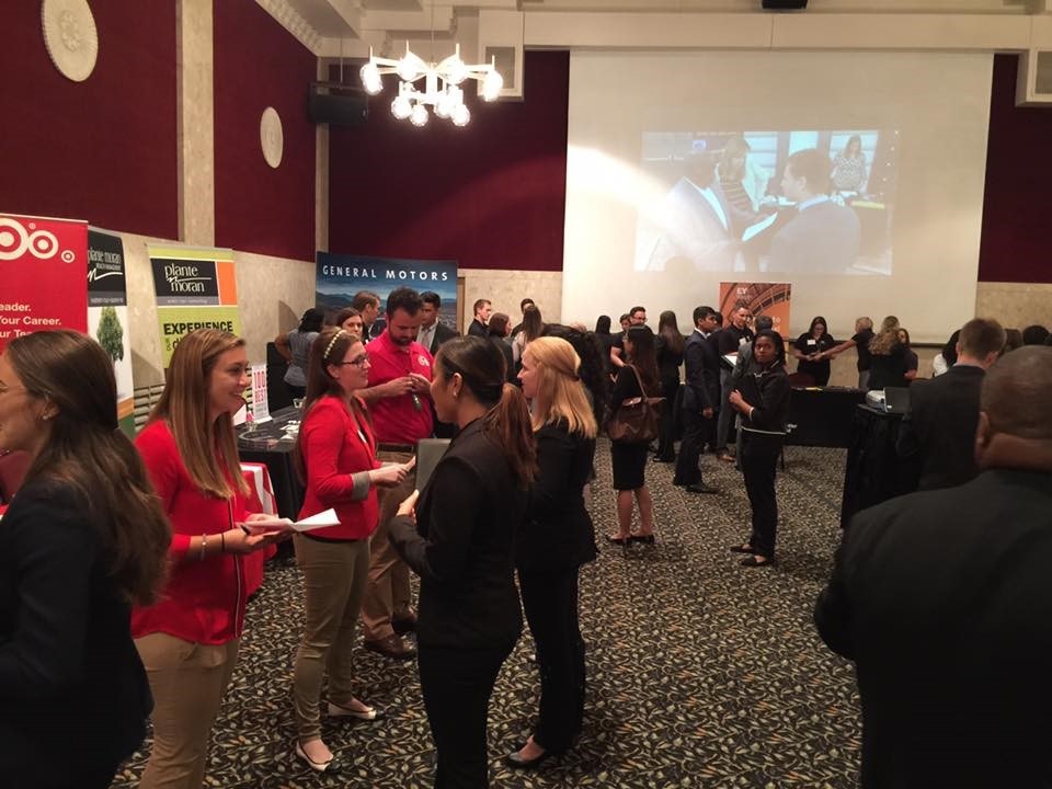 Career Gallery is approaching: Get ready with the Women in Business ...