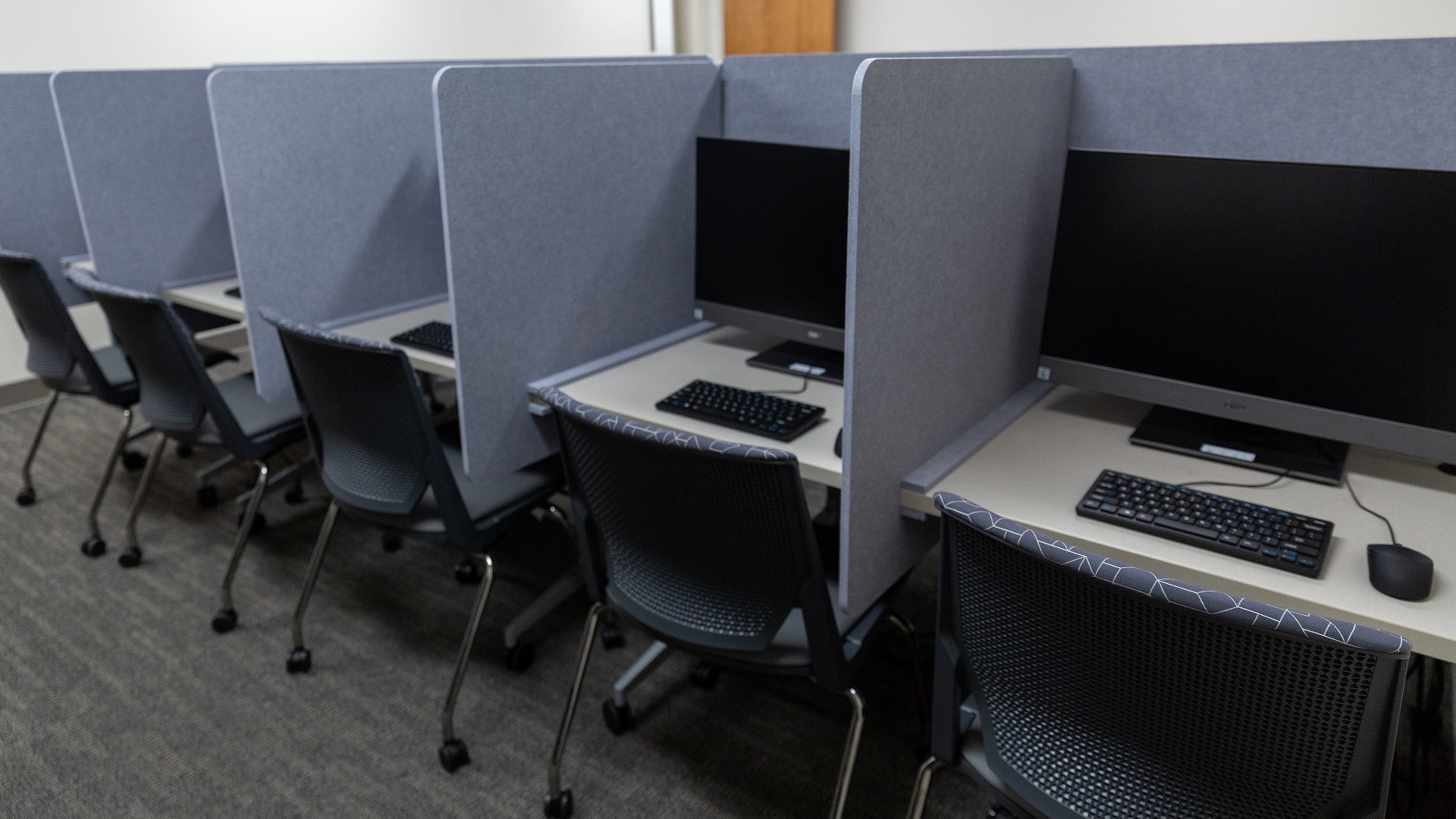 Broad College opens its first behavioral research lab - MSU Broad ...